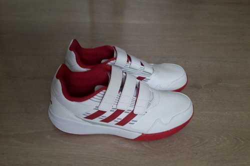 Кроссовки Adidas 38,5(24см) Новые.Оригинал.Германи