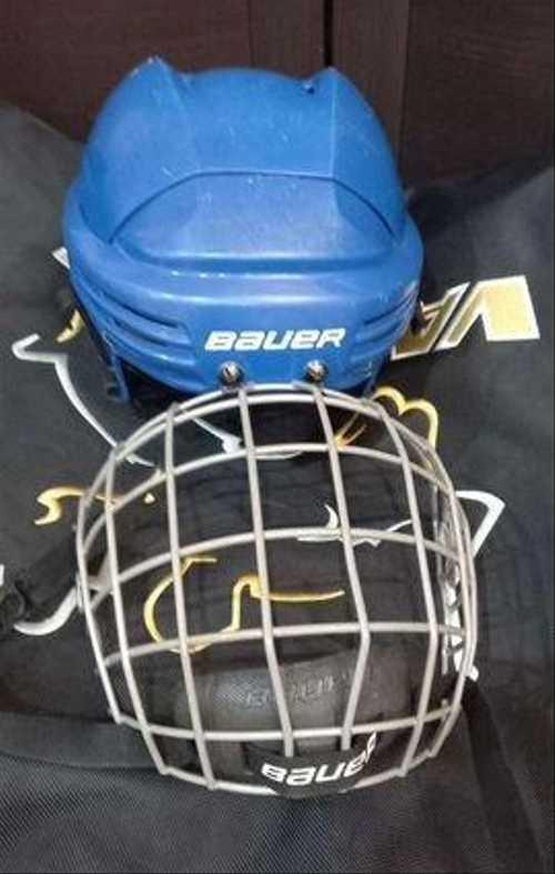Хоккейный шлем, хоккейная форма, коньки
