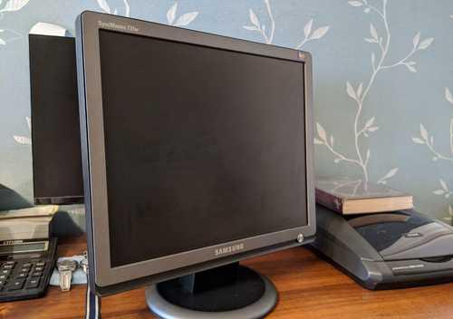 Монитор Samsung Syncmaster 731bf 17"