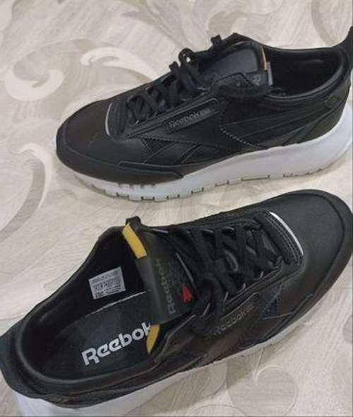 Кроссовки мужские 42 размер Reebok