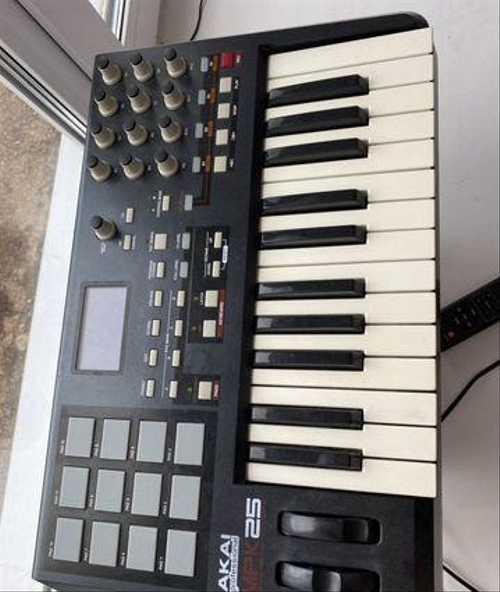 Midi клавиатура akai PRO MPK25