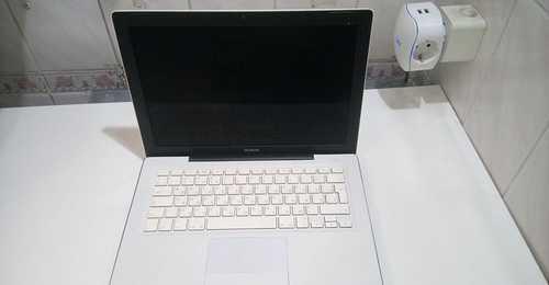Белые Macbook 13, 2006 и 2008 г, аккумуляторов нет
