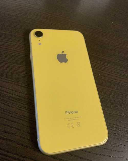 Телефон iPhone XR