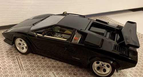 1 18 Bburago,Lamborghini Countach,1988 г