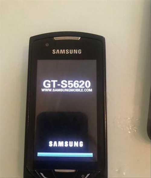 Телефон Samsung s5620