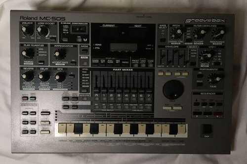 Roland MC-505 groovebox