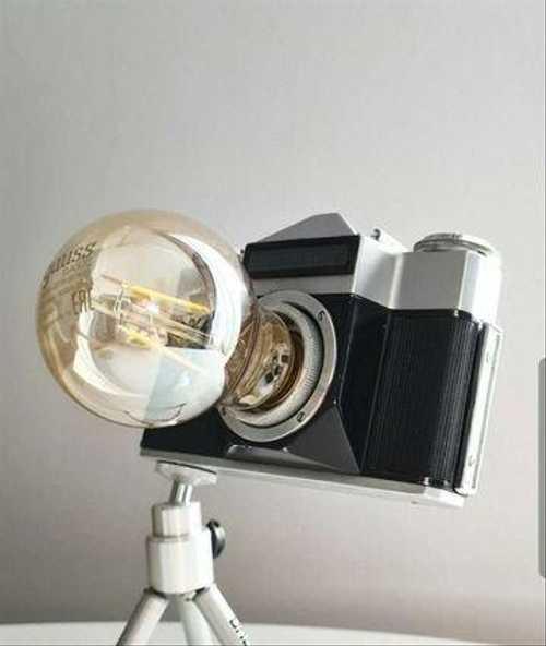 Настольная лампа ручной работы из фотоаппарата Зен