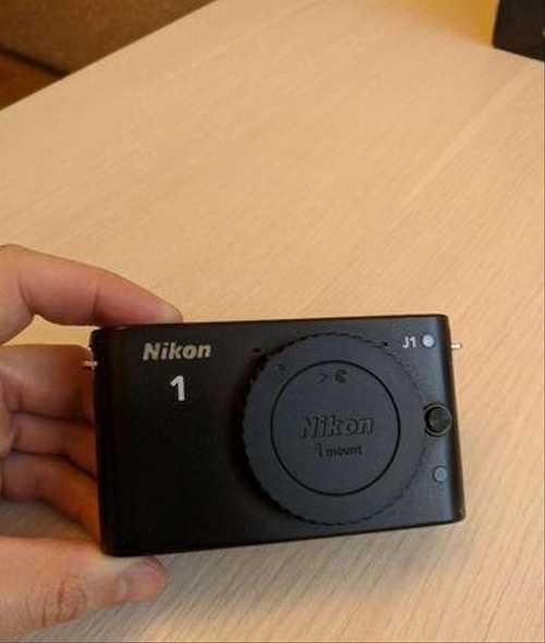 Системный фотоаппарат Nikon 1 J1 (тушка)