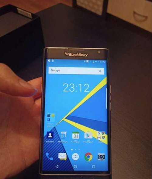 Телефон BlackBerry Priv