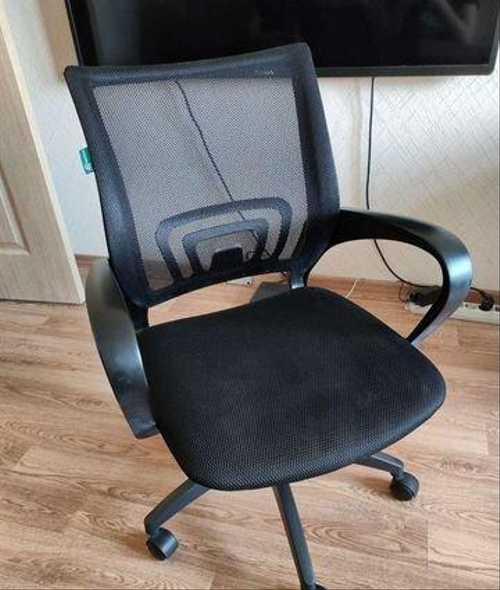 Компьютерное кресло в хофе