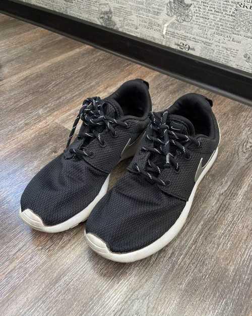 Кроссовки nike roshe run