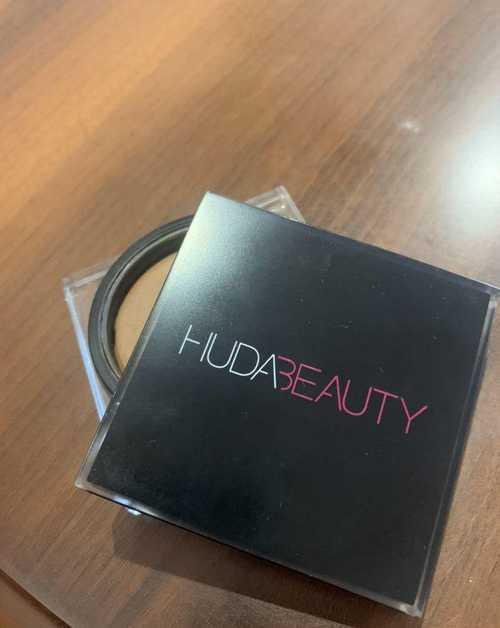 Бронзер Huda Beauty