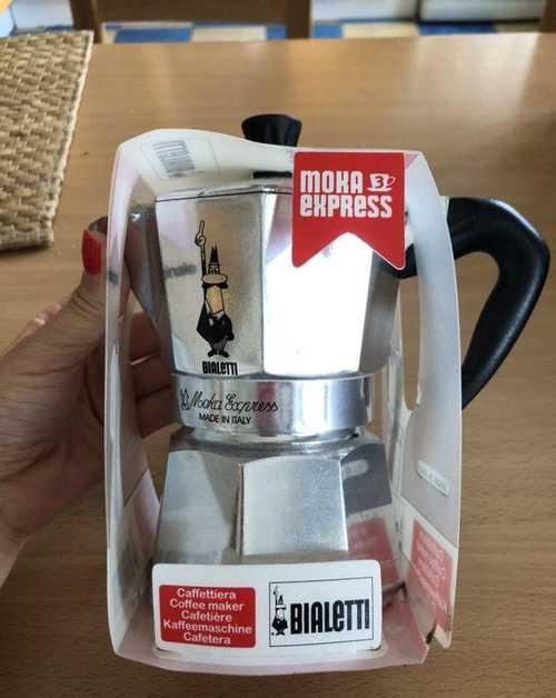 Гейзерный кофейник Bialetti Moka Express