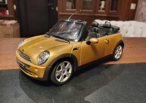 1:18 Kyosho Mini Cooper Convertible Gold