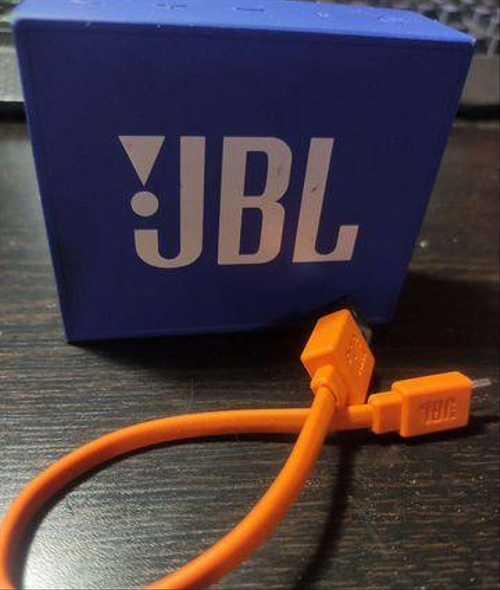 Bluetooth колонка jbl go
