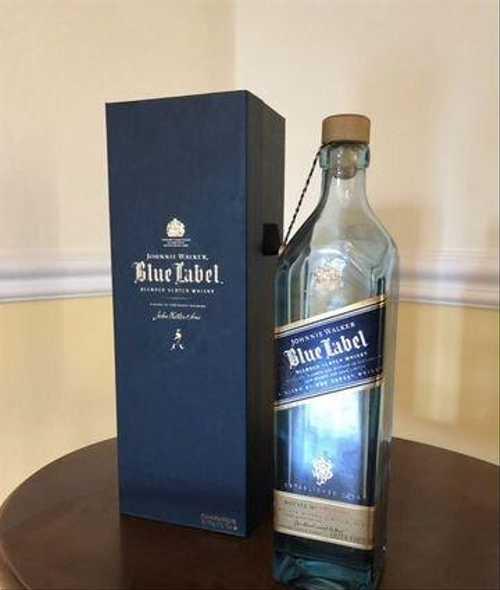 Бутылка с коробкой Johnny Walker Blue Label