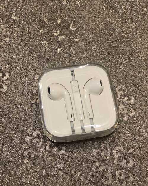 Наушники Apple EarPods with 3.5mm