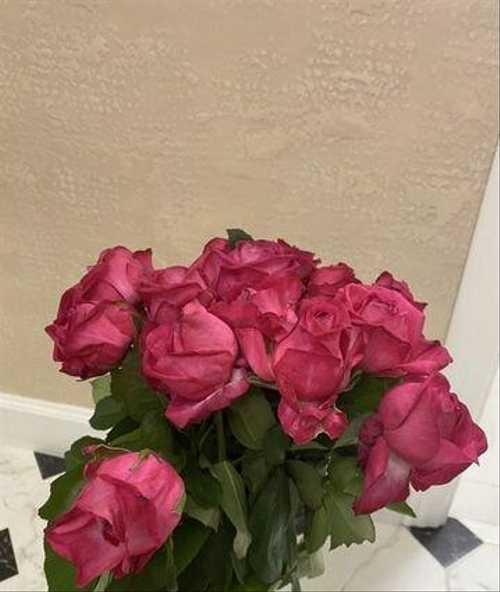 Букет розовые розы