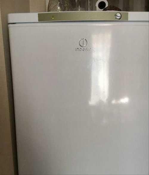 Холодильник Indesit eS 167