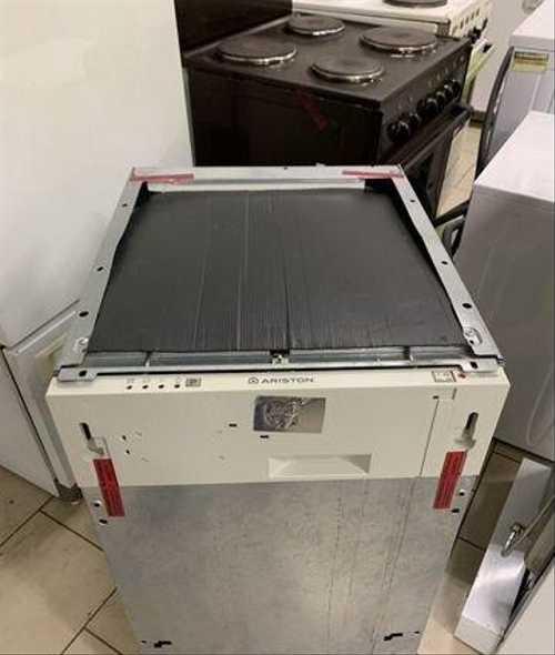 Посудомоечная машина Hotpoint-Ariston LI 420