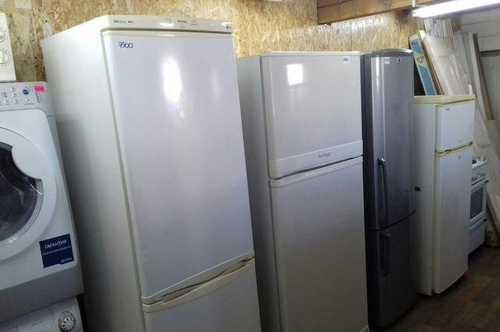 Холодильник современный