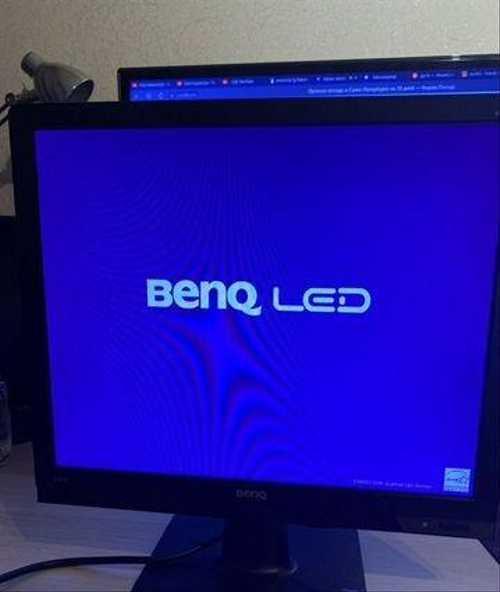 Монитор benq q9t4 включается и сразу выключается