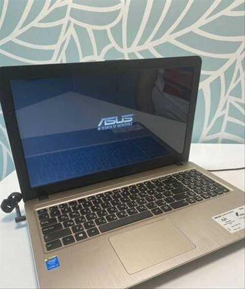 Ноутбук Asus VivoBook A540LA