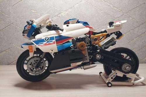 Lego Technic BMW S1000R V4