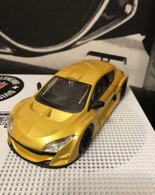 Renault Megane Trophy 1:24 Burago