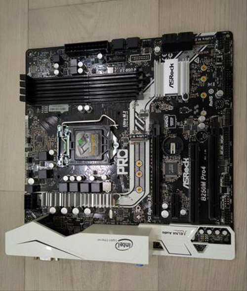 Материнская плата 1151 Asrock B250M Pro4