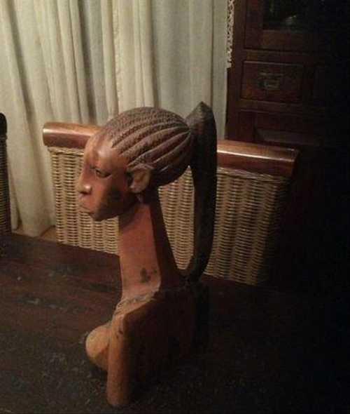 Африканская статуэтка из дерева