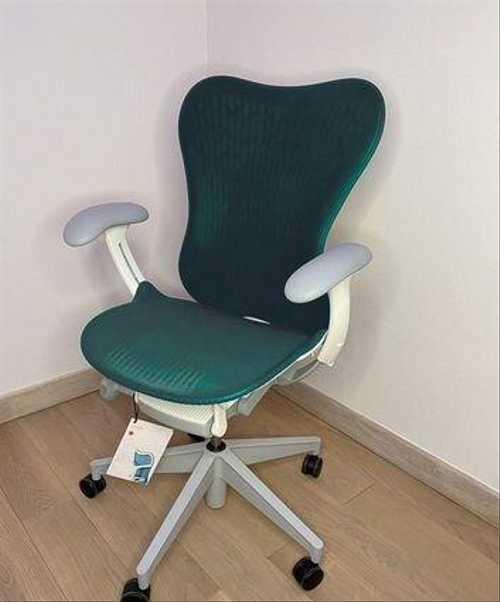 Компьютерное кресло herman miller mirra 2 новое