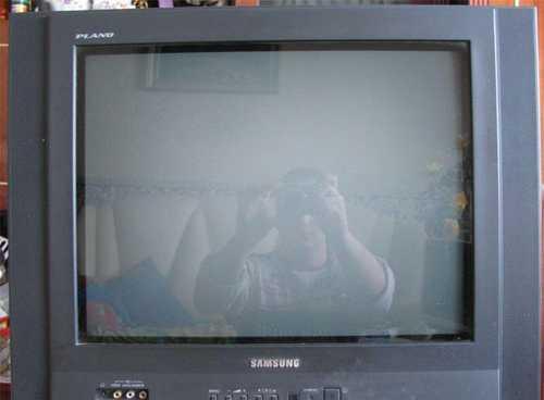 Телевизор samsung диагональ 53см, плоский экран