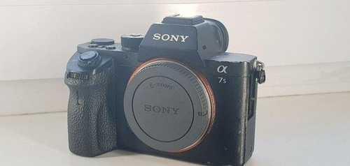 Фотоаппарат Sony a7s2 + 11 акб + 2 з/у