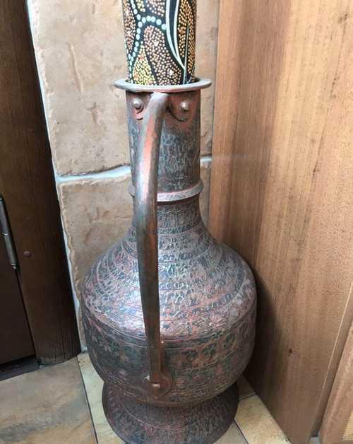 Огромный старинный кувшин из меди
