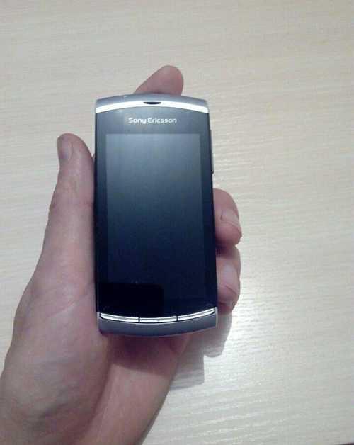 Телефон Sony Ericsson U5i (Vivaz)