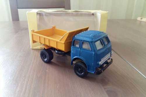 Маз 503 самосвал, пр. СССР