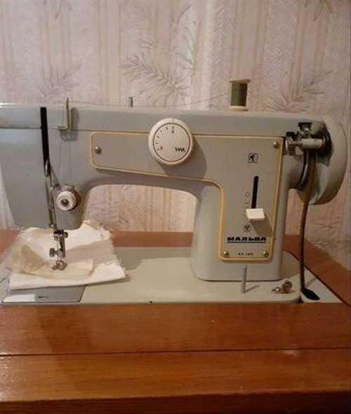 Швейная машина Мальва