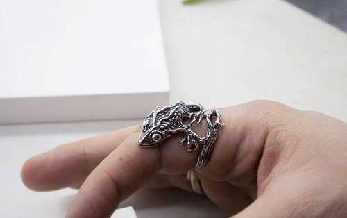 Серебряное кольцо Игуана