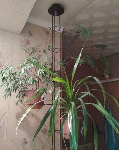 Подставка для цветов (распорка)
