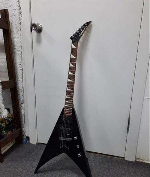 Jackson JS32T King V