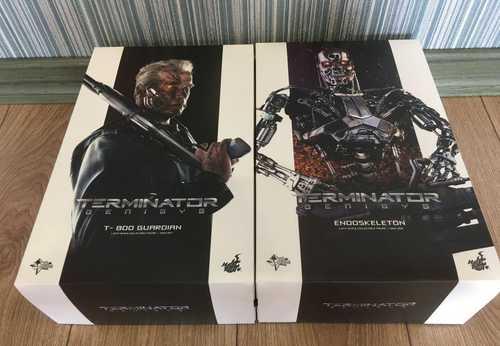 Hot toys Terminator Endoskeleton T-800 Guardian