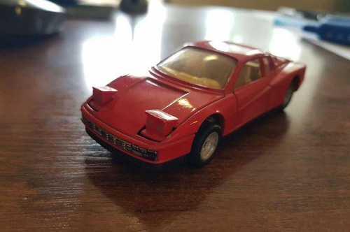Модель Ferrari Testarossa 1/39