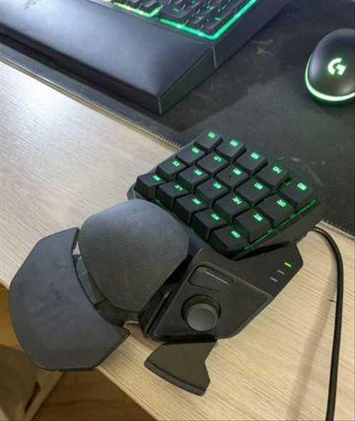 Кейпад, Игровая клавиатура Razer Orbweaver