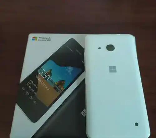 Задняя панель Microsoft Lumia 550