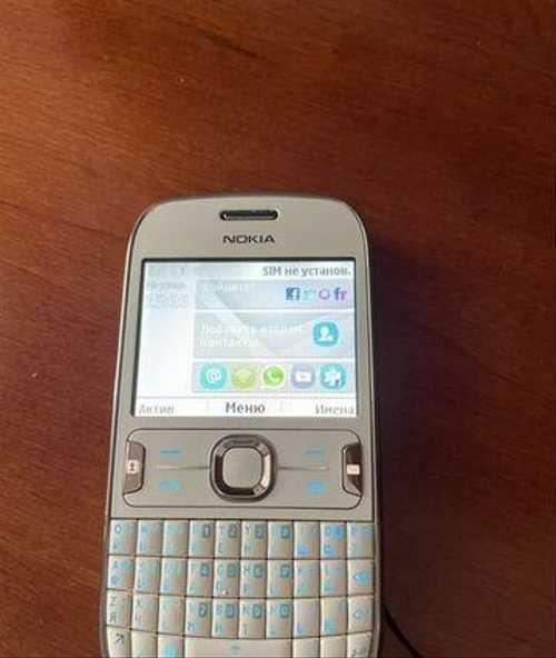Телефон Nokia asha 302
