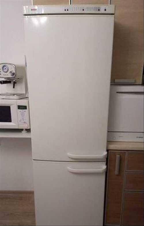 Холодильник Bosch KGS 36310