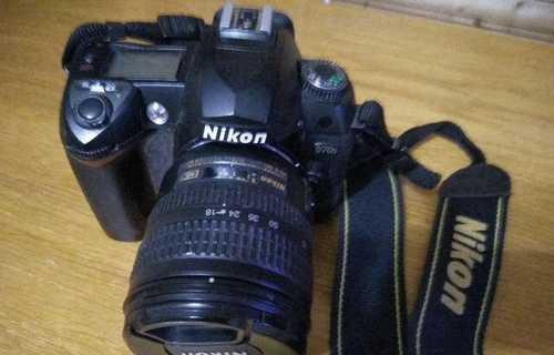 Фотоаппарат Nikon D70 с объективом