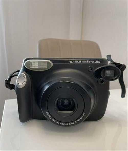 Пленочный моментальный фотоаппарат Polaroid Fujifi