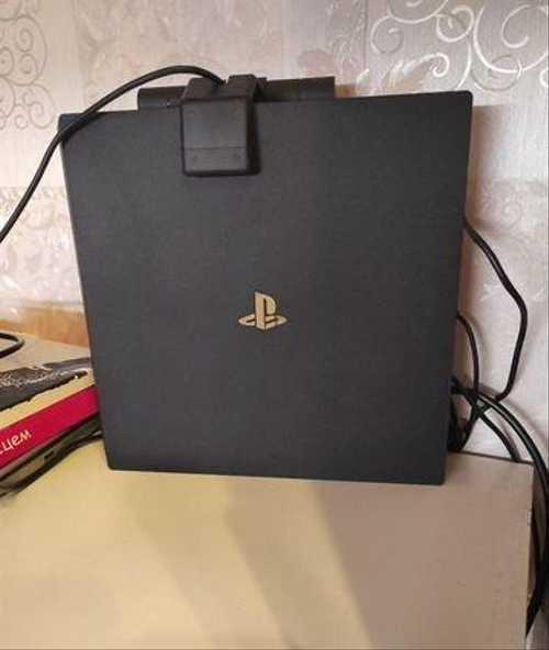 Sony PS4 Pro 1tb с очками vr